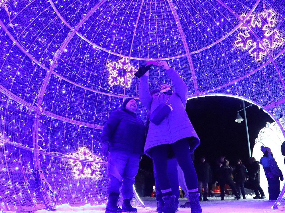 Photos: Quite the show at Azilda's Winter WonderLIGHTS | Sudbury Star