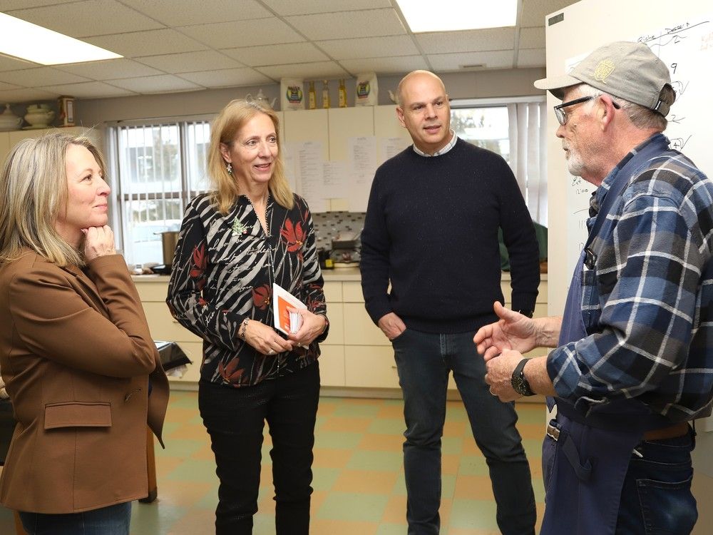 Province needs to keep Sudbury’s LifeLabs laboratory open, MPPs say ...