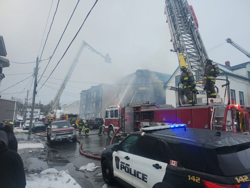 Man perishes in New Year's Day fire that guts apartment building ...
