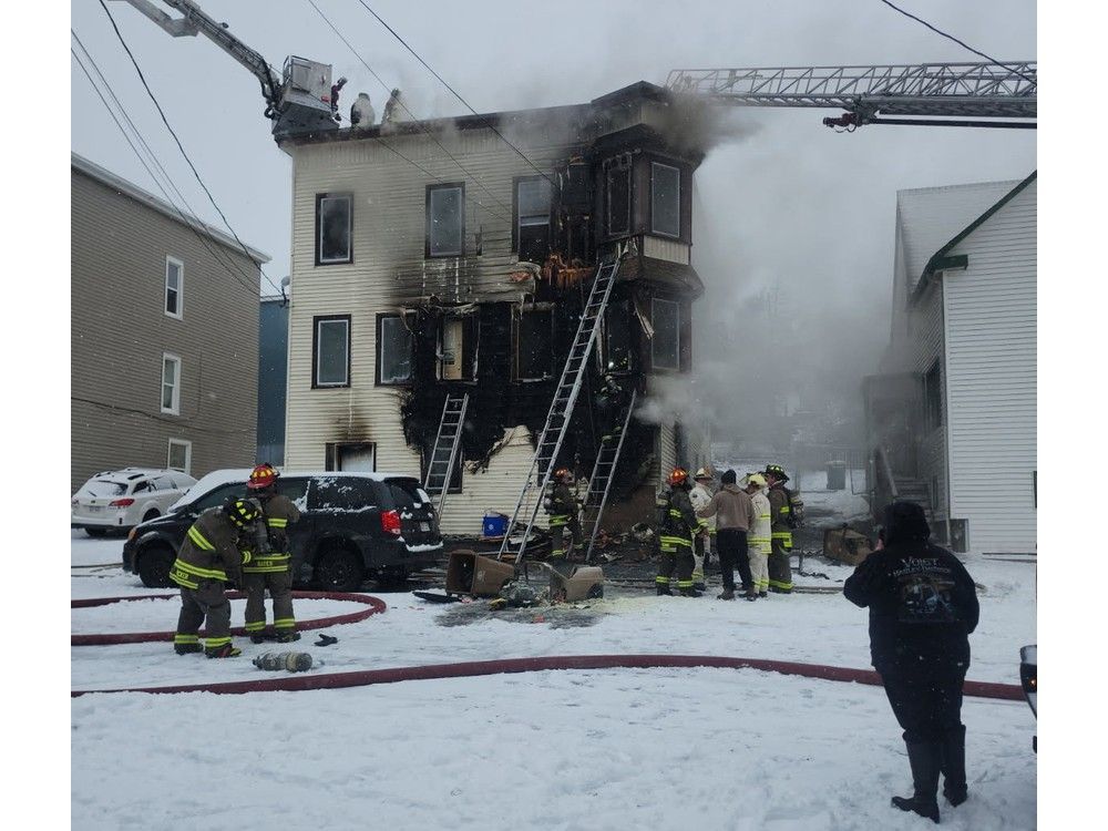 Man perishes in New Year's Day fire that guts apartment building ...