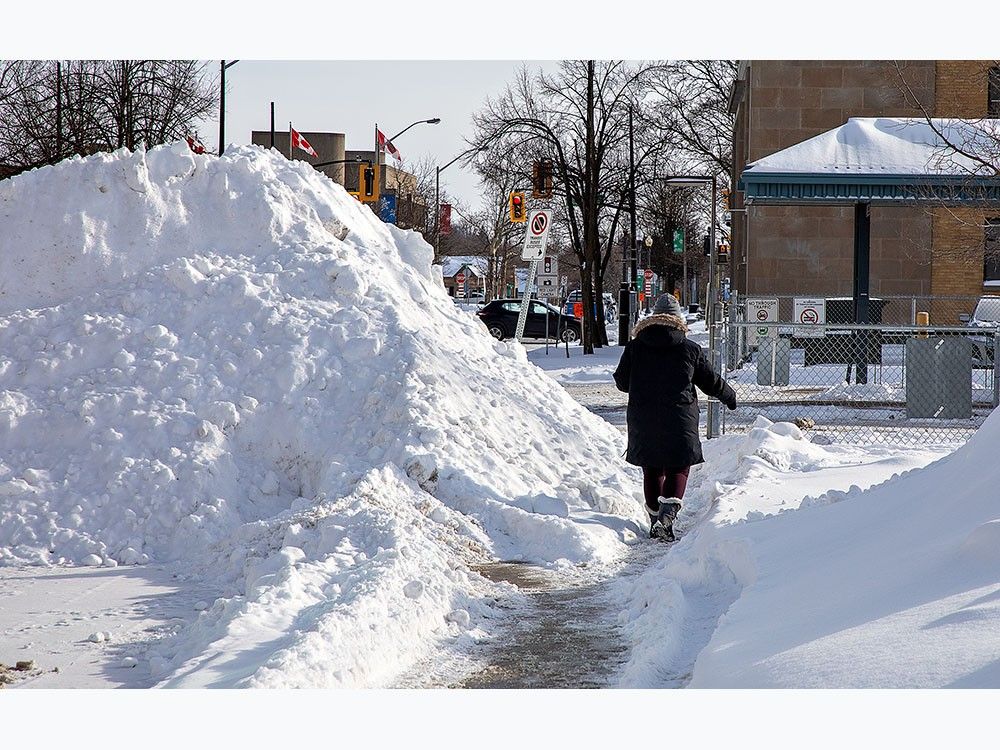 Residents dig out after another winter wallop | Brantford Expositor