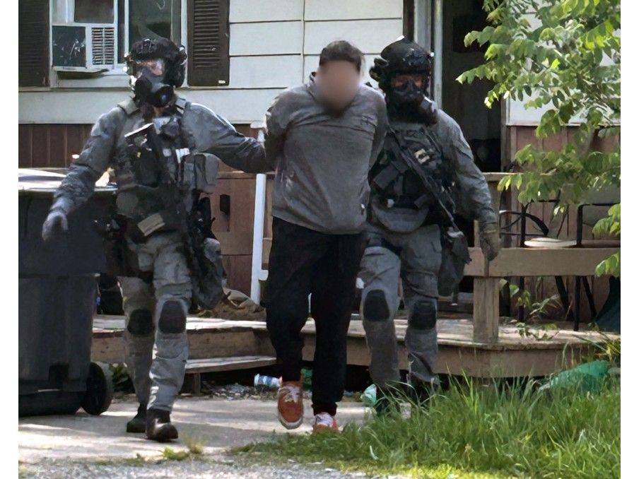 Duo arrested after lengthy standoff: Sarnia police | The Sarnia Observer
