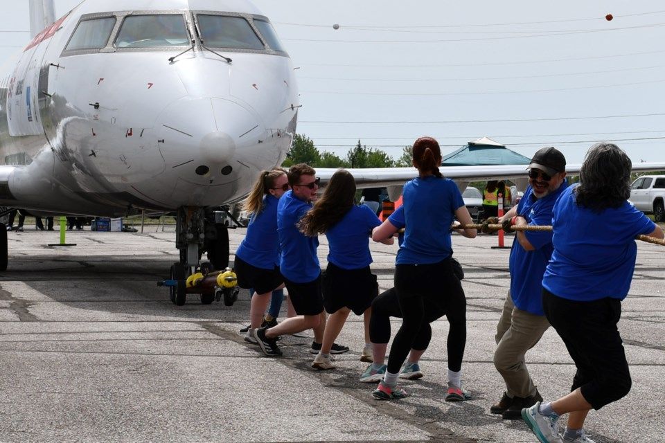 Pulling planes for the United Way | North Bay Nugget