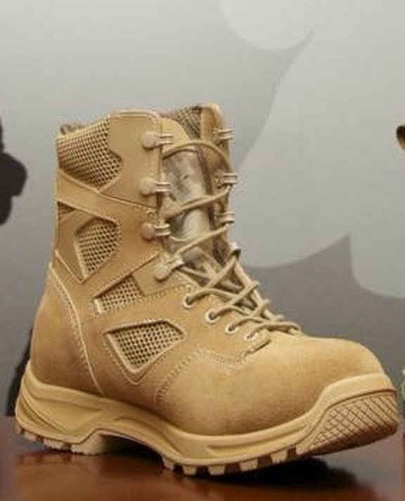 Here Are Photos Of The New Boots To Be Issued To Canadian Army ...