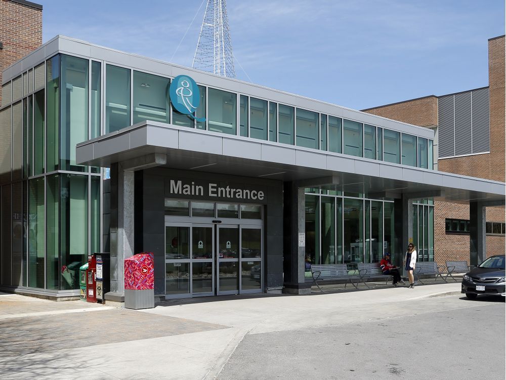 Councillors challenge residents in Queensway Carleton fundraiser ...