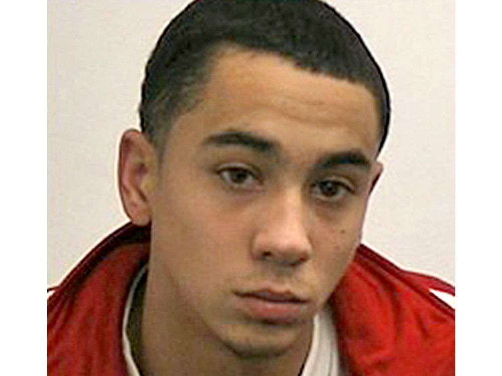 Police seek 18-year-old Devontay Hackett, 'armed and dangerous' suspect ...