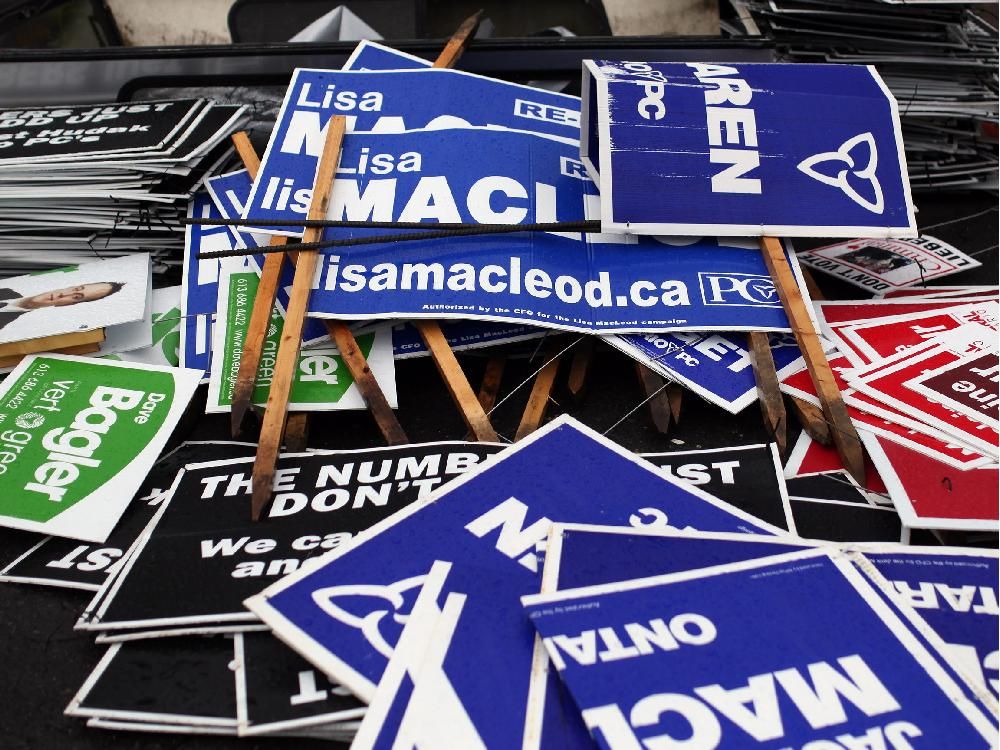 Ontario Votes: Record number of signs impounded by city | Ottawa Citizen