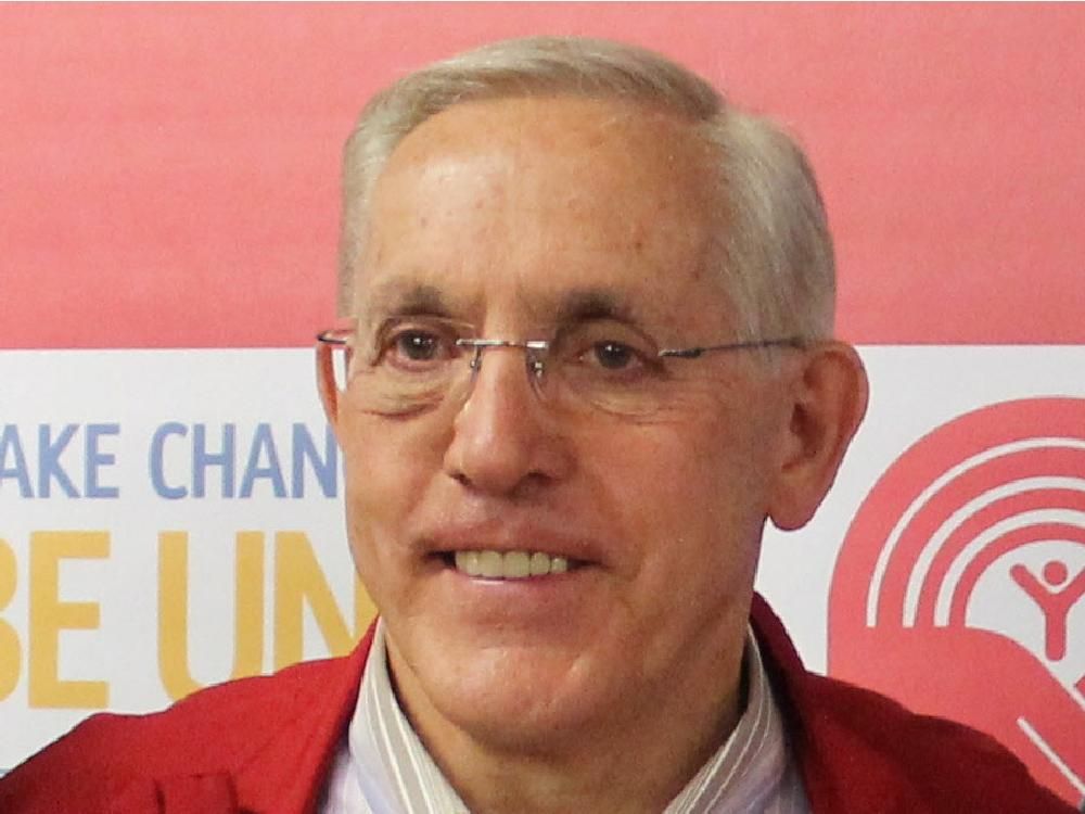 Ottawa MPPs Bob Chiarelli, Madeleine Meilleur, Yasir Naqvi in place ...