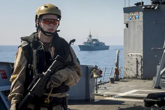 HMCS Regina's boarding crew in action | Ottawa Citizen