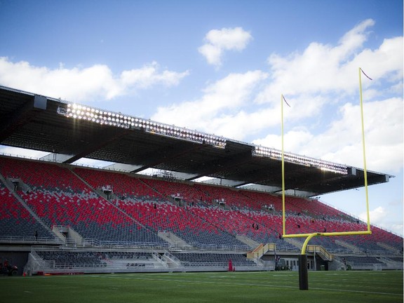 Fans, players give TD Place at Lansdowne a loud welcome | Ottawa Citizen