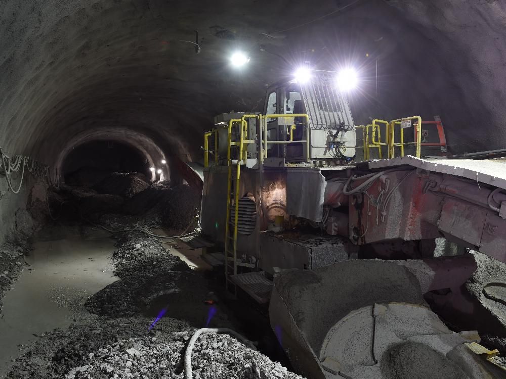 Roadheaders claw away at downtown LRT tunnel, now roughly 30 per cent ...
