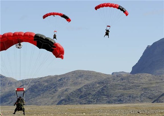 Search and rescue in the North - photos from Operation NANOOK 2014's ...
