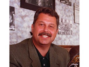 Neil Lumsden and Moe Racine set to enter football Hall | Ottawa Citizen