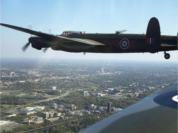 Photos and Video: Avro Lancaster lands in Gatineau | Ottawa Citizen
