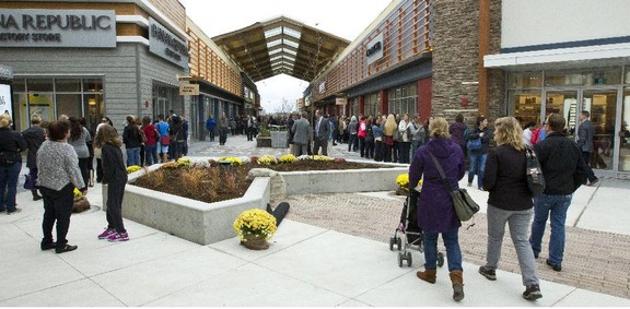 Opening of Tanger Outlets Ottawa not without some growing pains ...