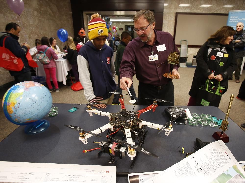 Photos: Science Funfest | Ottawa Citizen