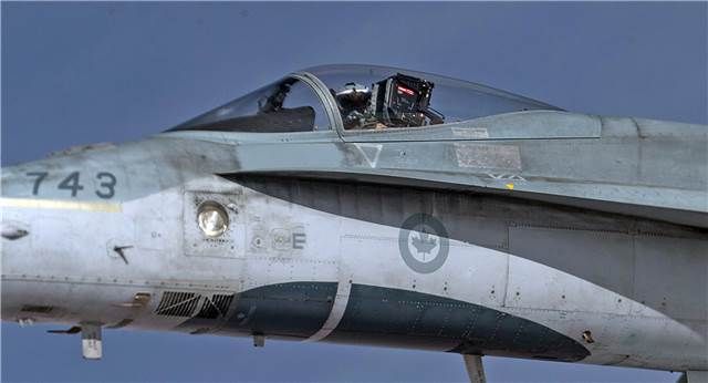 Photos – CF-18s over Iraq | Ottawa Citizen