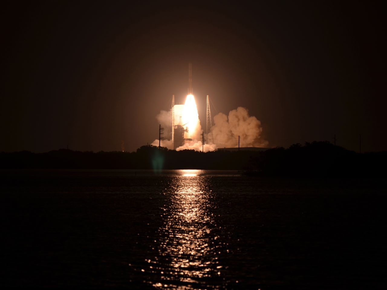 General Dynamics Canada of Ottawa wins two military space equipment ...