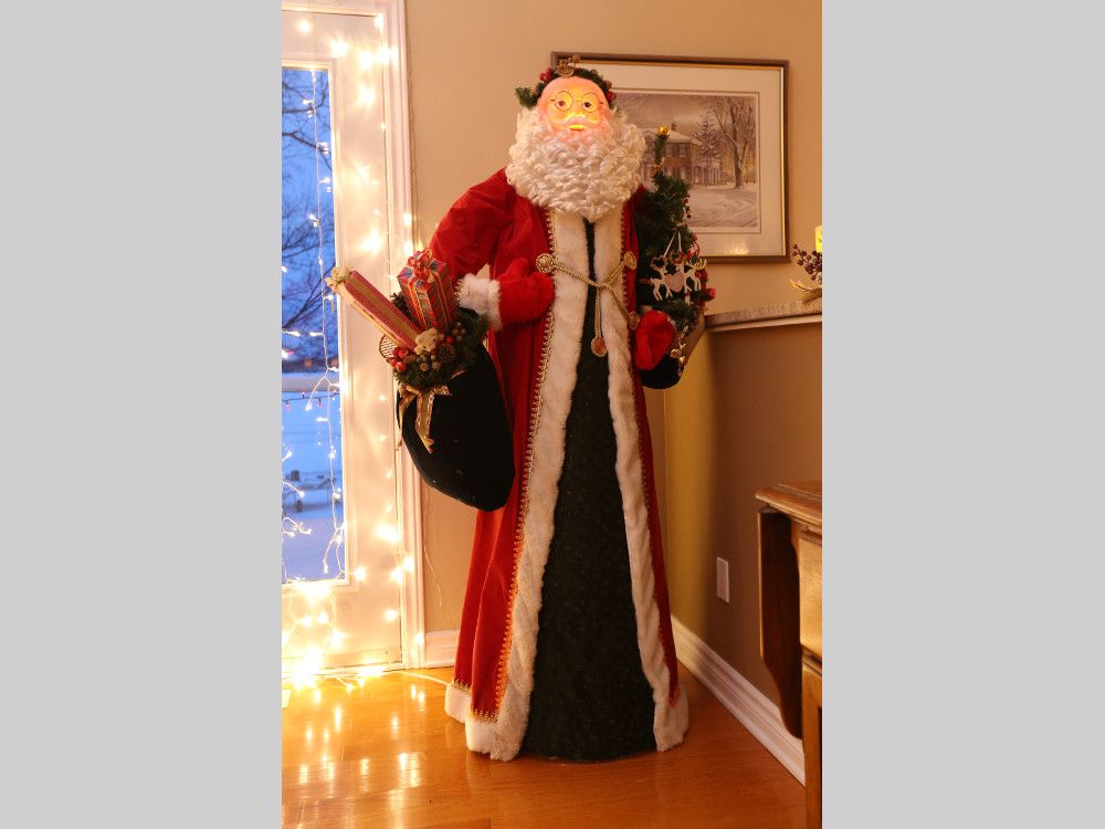 Believing in Santa and angels is key in this Christmas home | Ottawa ...