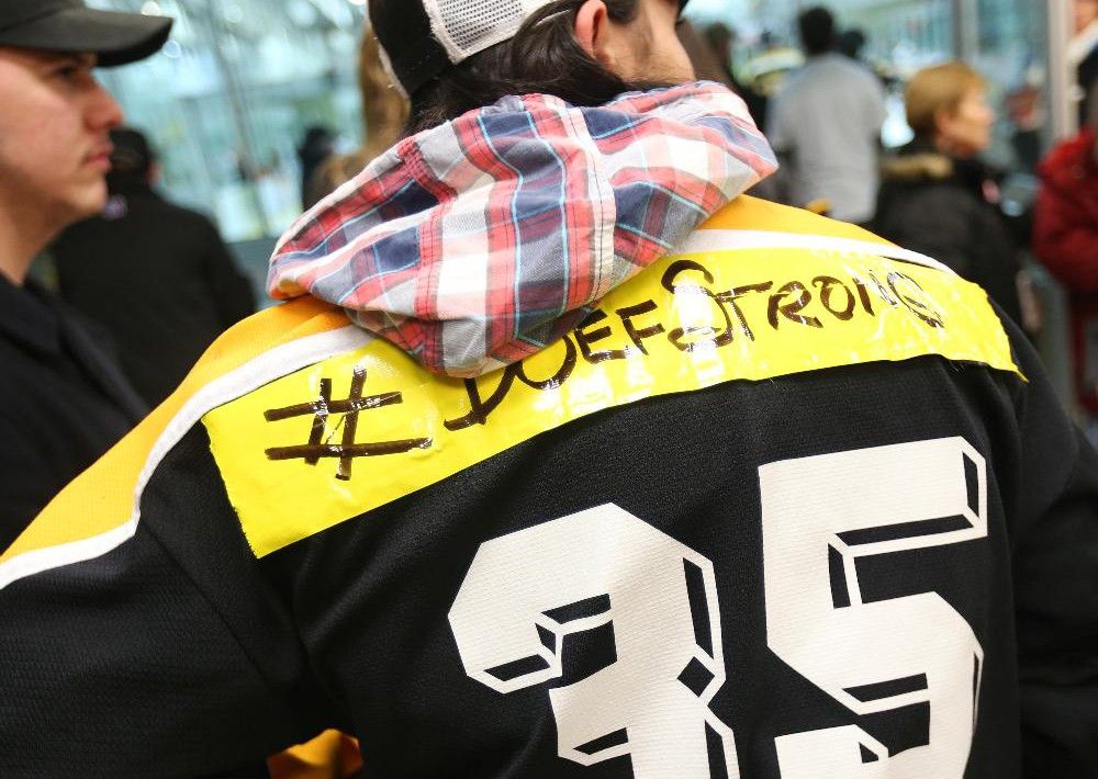 Smiths Falls shows its support for Doef family; injury sad to see, Sens ...