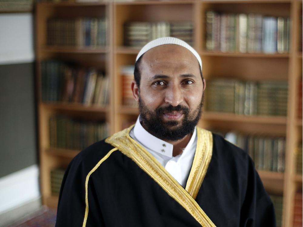 Imam concerned about spike in converts to Islam since terrorist attack ...