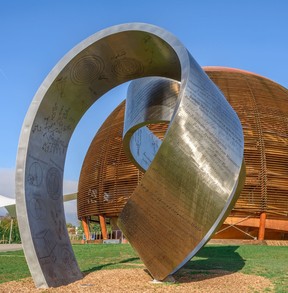 The big bang of sculpture | Ottawa Citizen