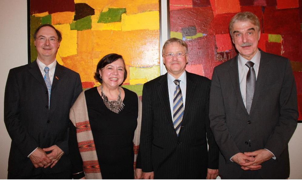 Diplomatica: Panel gives John Baird's foreign affairs performance mixed ...