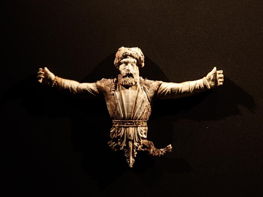 Disturbing the dead in the land of Alexander the Great | Ottawa Citizen