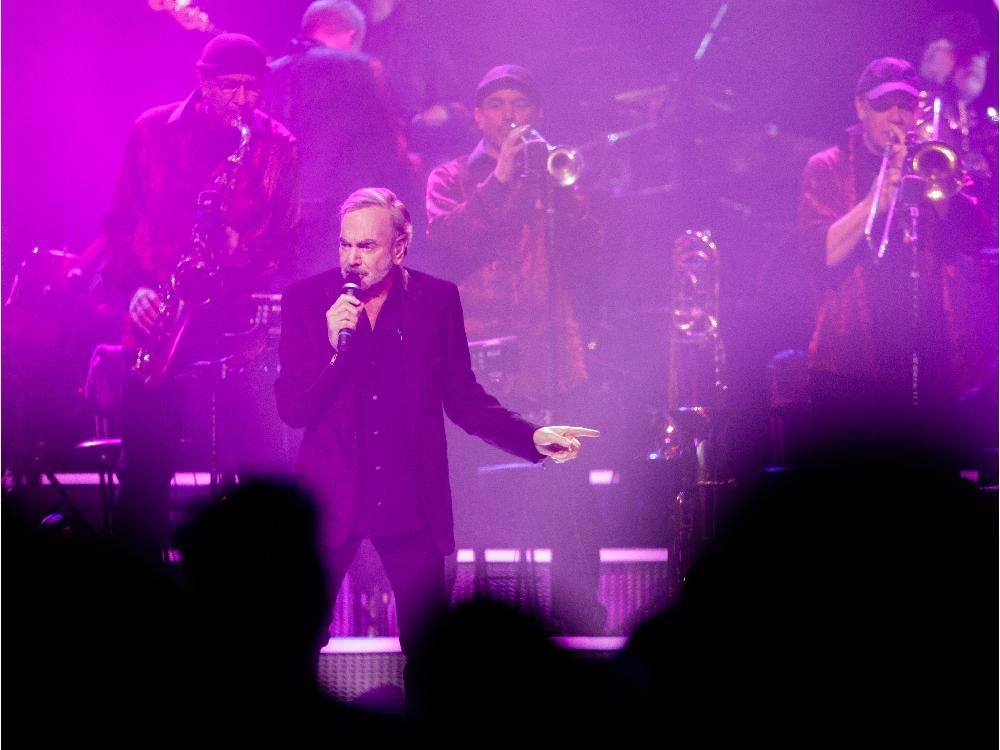 Concert Review: Back after seven years, Neil Diamond delivers again, at ...
