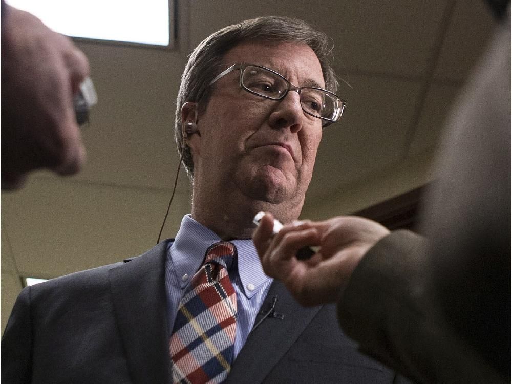 Ottawa Mayor Jim Watson weighs in on vapour lounge | Ottawa Citizen