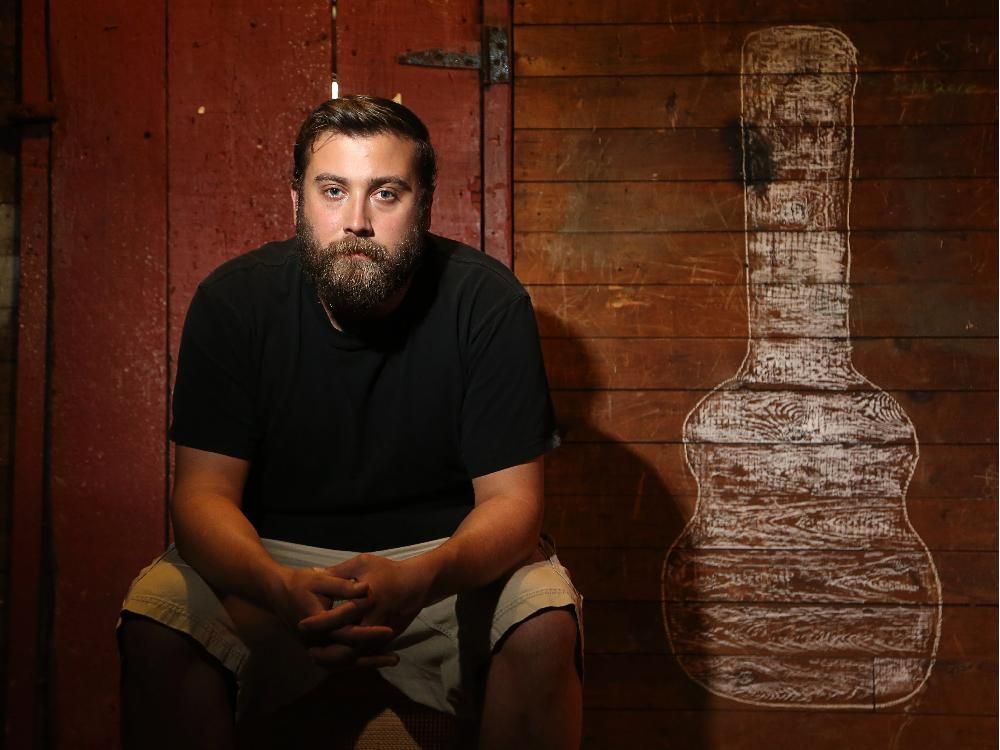 Local musician fed up trying to track down guitar left in Blue Line cab ...