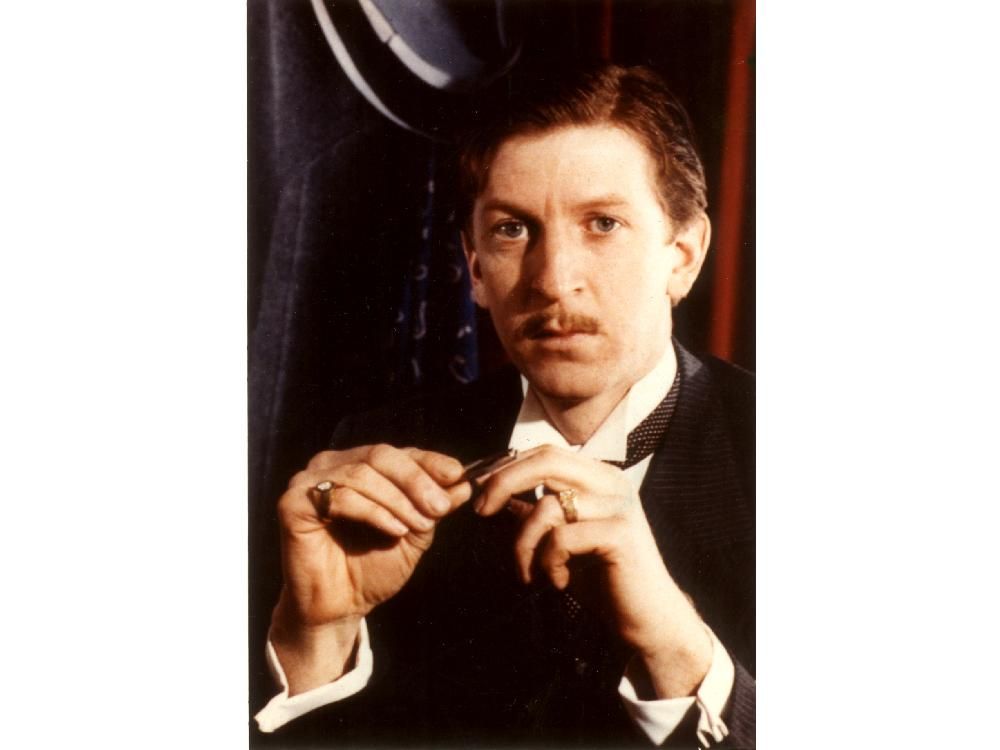 R.H. Thomson: Finding comfort in the community of theatre | Ottawa Citizen