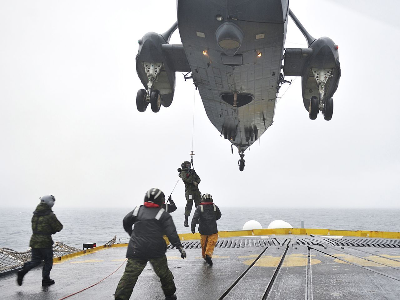 U.S. and Canadian naval vessels taking part in West Coast exercise ...