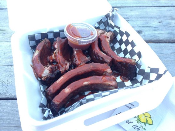 Dining Out: Sizing up four smokehouses from Stittsville to Gatineau ...