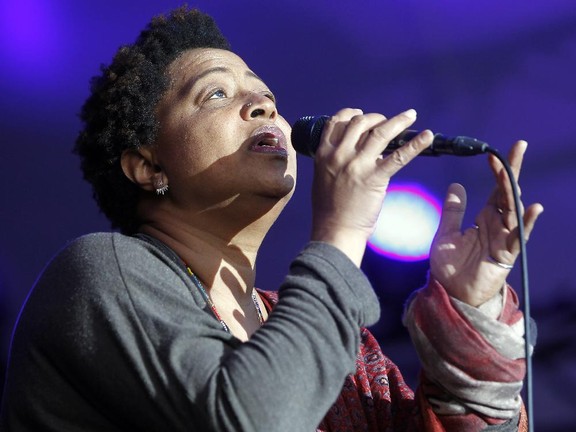 Music review: Lisa Fischer shows Ottawa she's so much more than a ...
