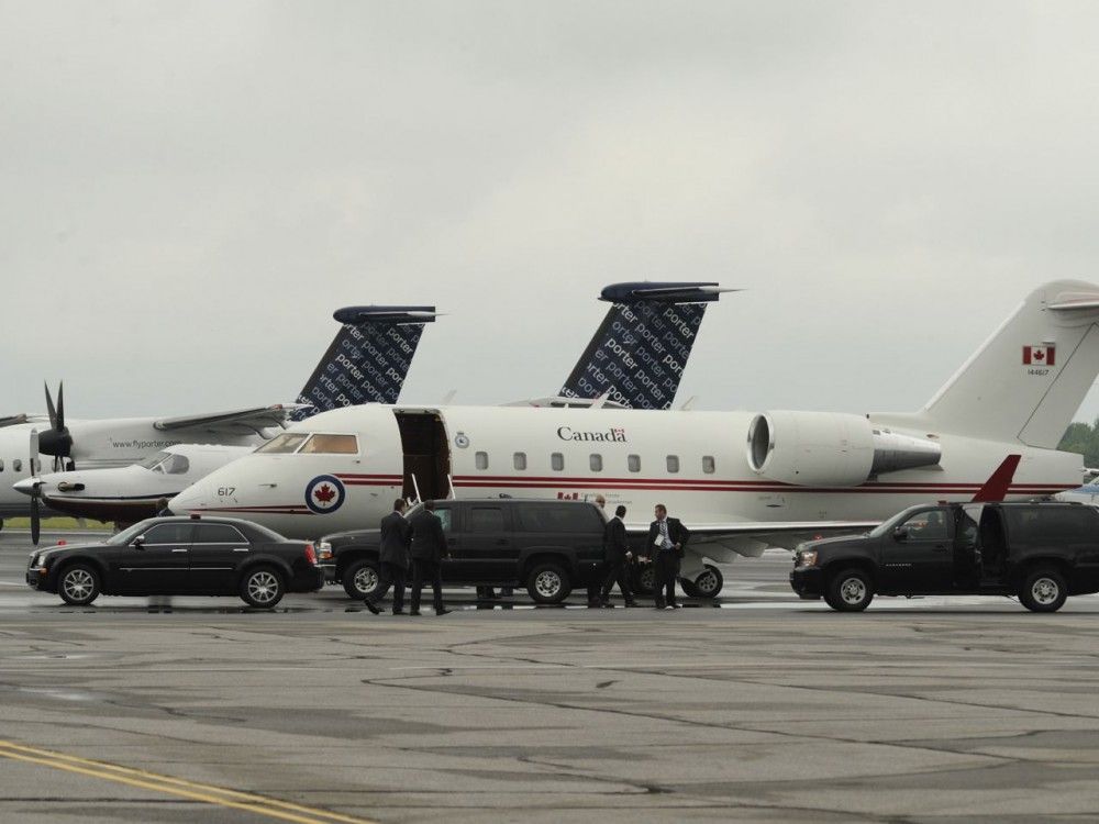 RCAF Challenger jet flies Harper home to Calgary | Ottawa Citizen