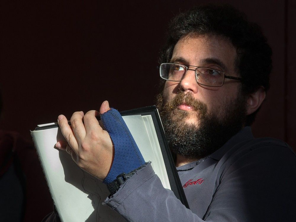 Hold that pose! Life models bare all for the beauty of art | Ottawa Citizen