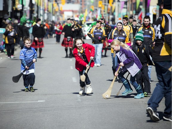 Crowds gather in sunshine as St. Paddy's parade winds through Ottawa ...