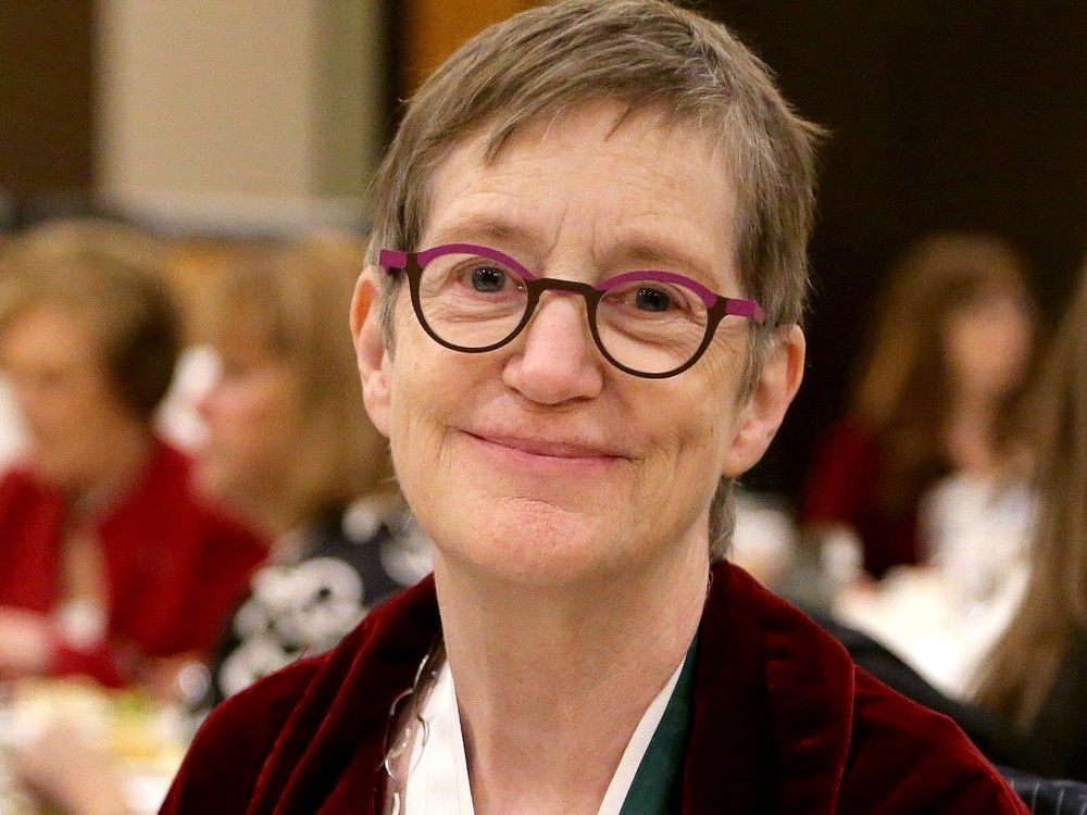 Former Liberal health minister and uOttawa professor honoured at women ...