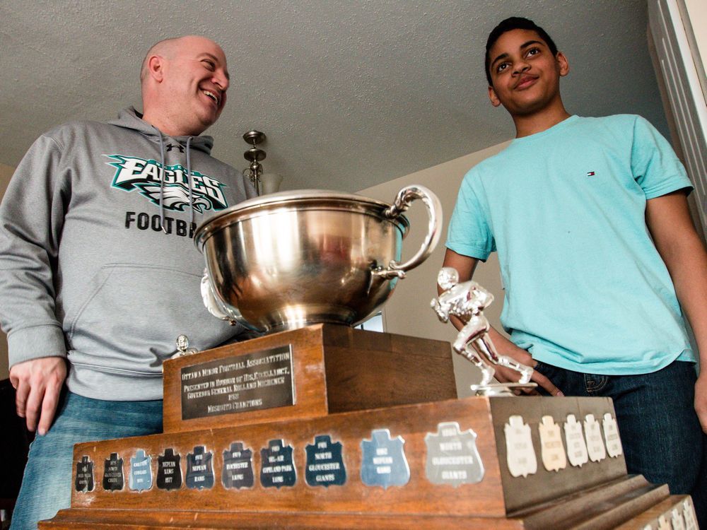 Eagles coach takes championship trophy on tour | Ottawa Citizen
