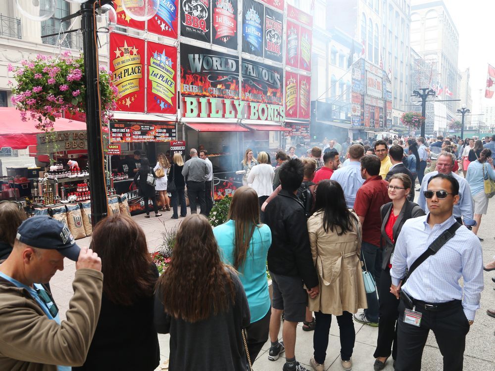 Ottawa RibFest on Sparks Street Mall kicked off Wednesday | Ottawa Citizen