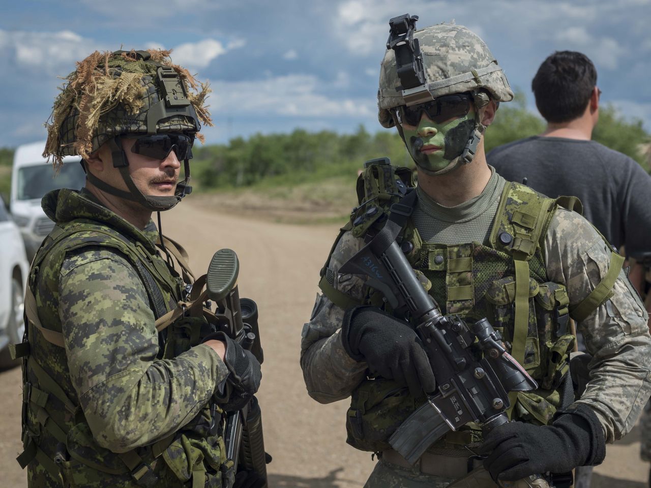 Photos: U.S. troops join with Canadian soldiers at Exercise Maple ...