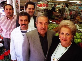 Customers and owners say their goodbyes on Boushey's last day of ...