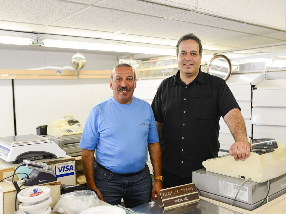 Customers and owners say their goodbyes on Boushey's last day of ...