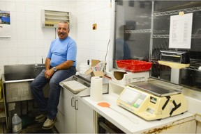 Customers and owners say their goodbyes on Boushey's last day of ...