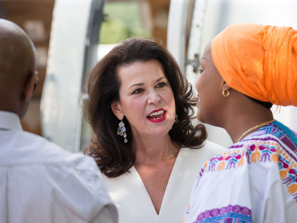 U.S. ambassador's bash | Ottawa Citizen