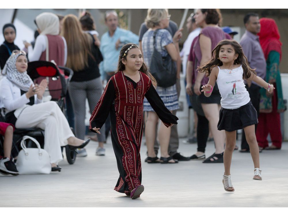Photos: Palestinian Fest at City Hall | Ottawa Citizen