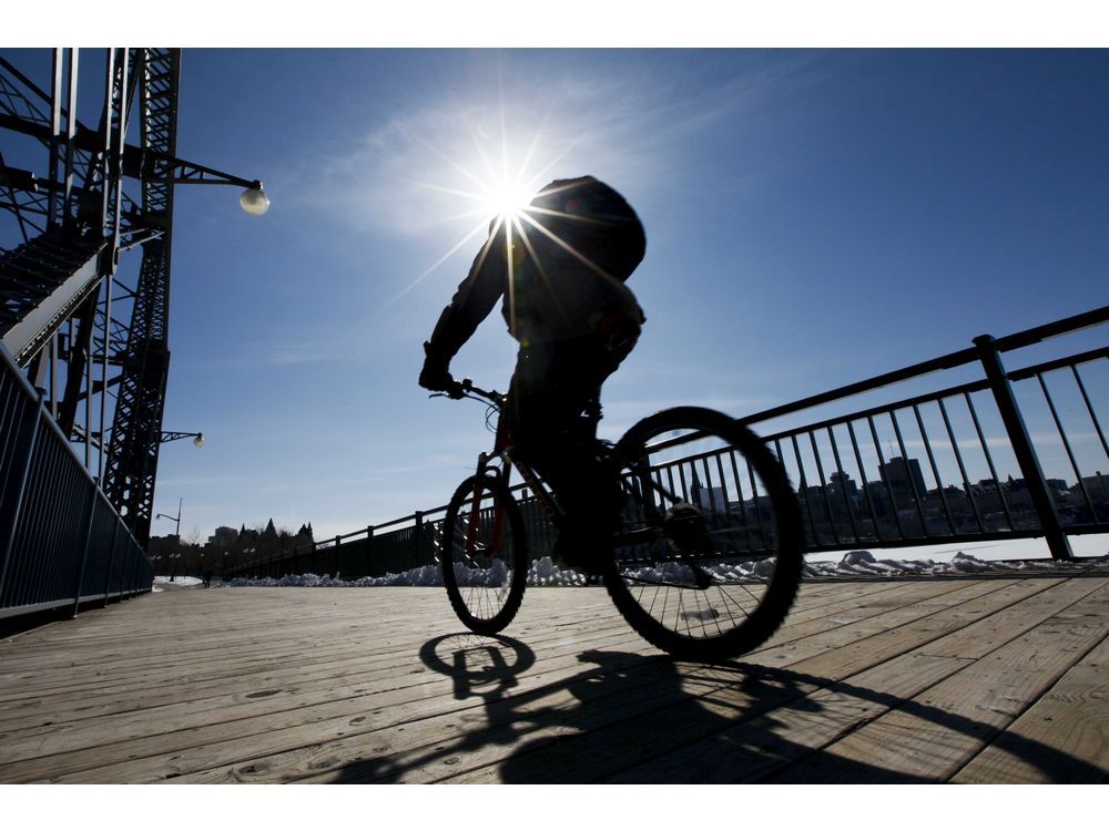 Sunny, crisp Sunday before Monday rain | Ottawa Citizen