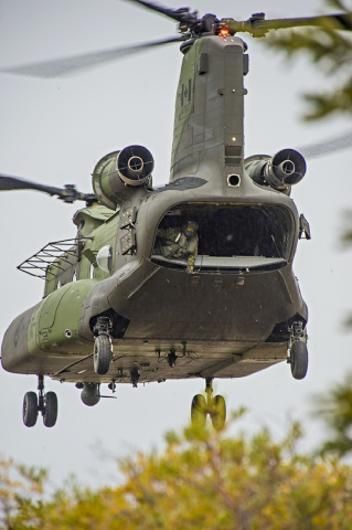 Photos: Petawawa Chinooks in operation in the Yukon | Ottawa Citizen