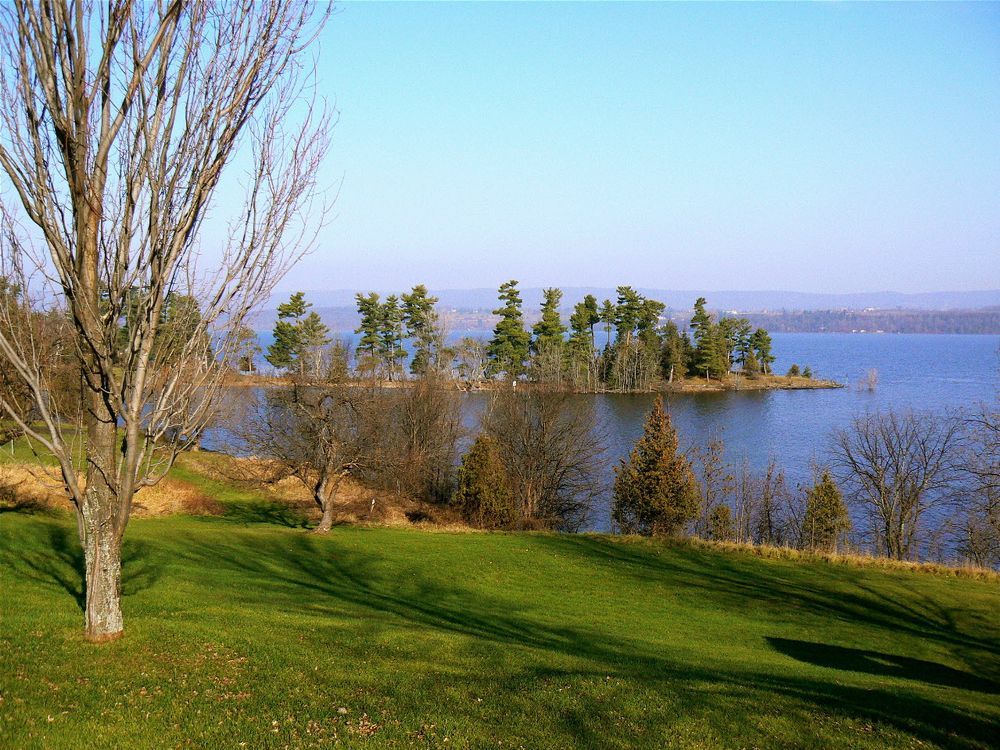 A fine day on the Ottawa river near Pinhey's Point | Ottawa Citizen